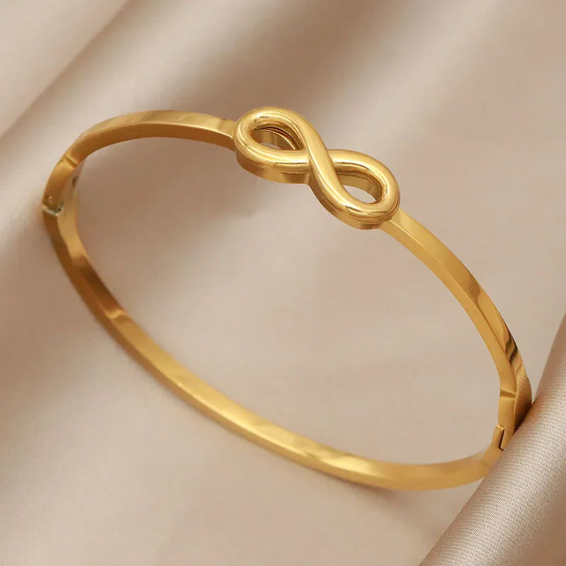 Infinity Cuff – Huenaut